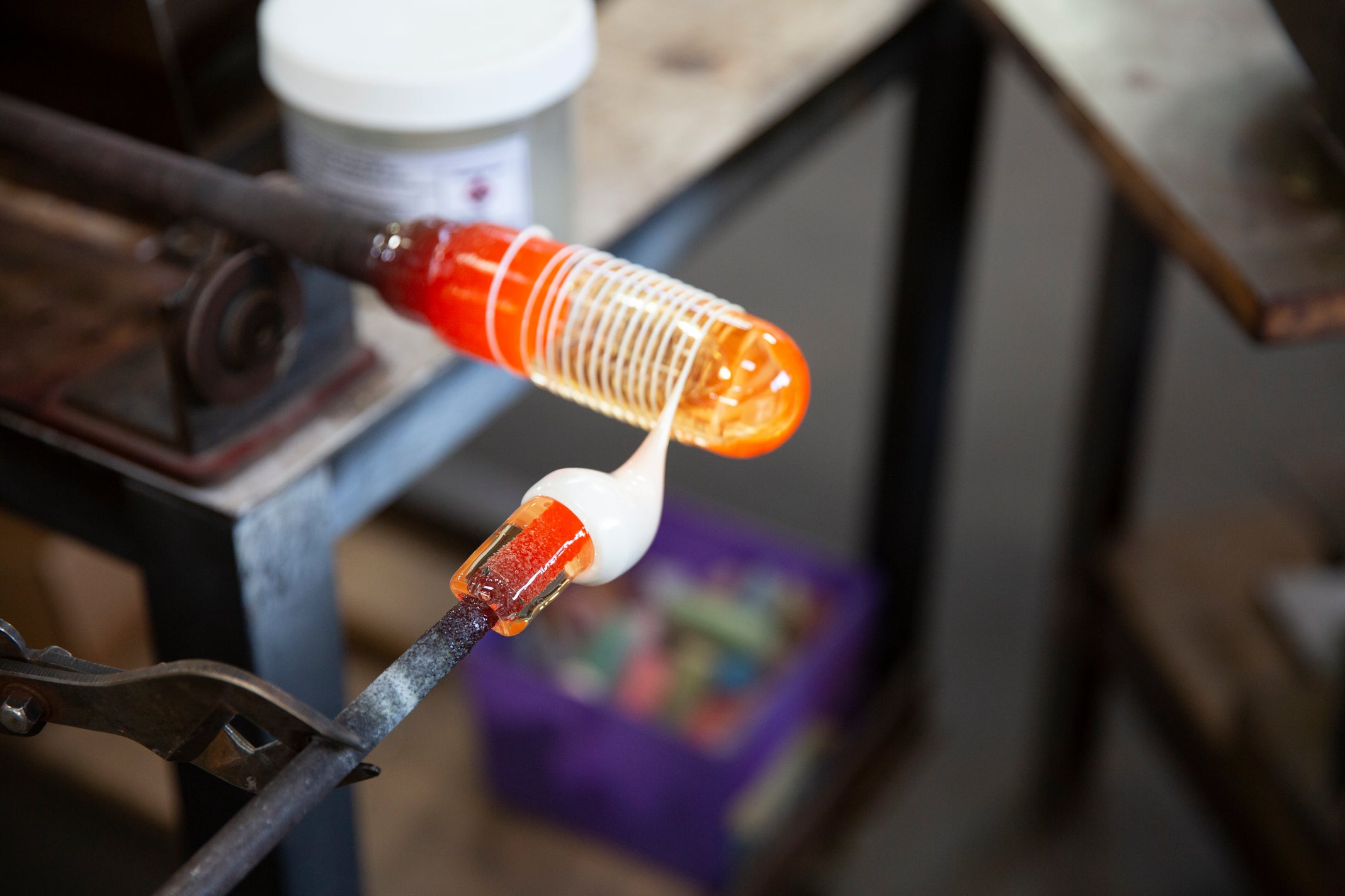 The Glass Academy's Weekly Glass Blowing Show - the Gathering Point!